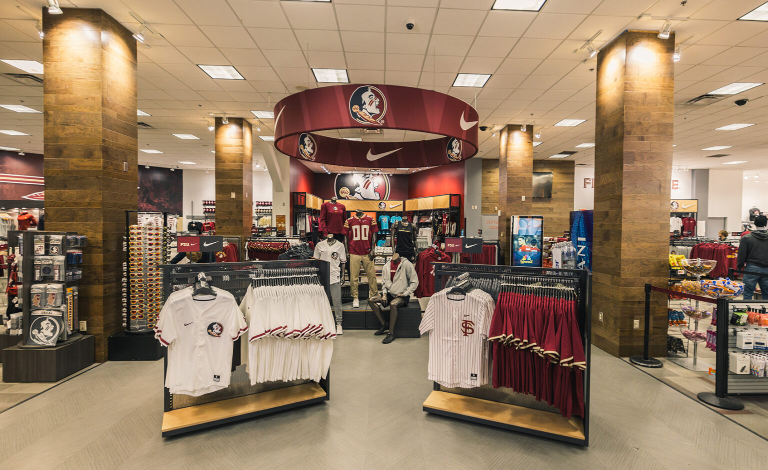 Fan Shops - Follett